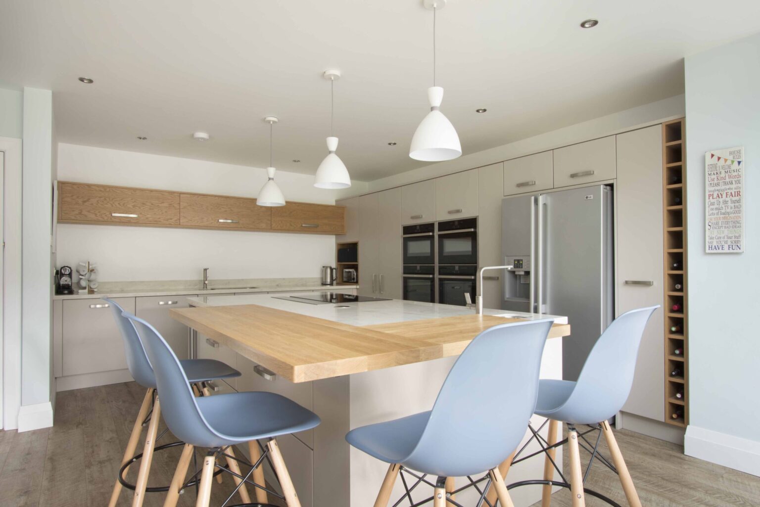 Pebble Kitchens – Kitchen ranges for the trade