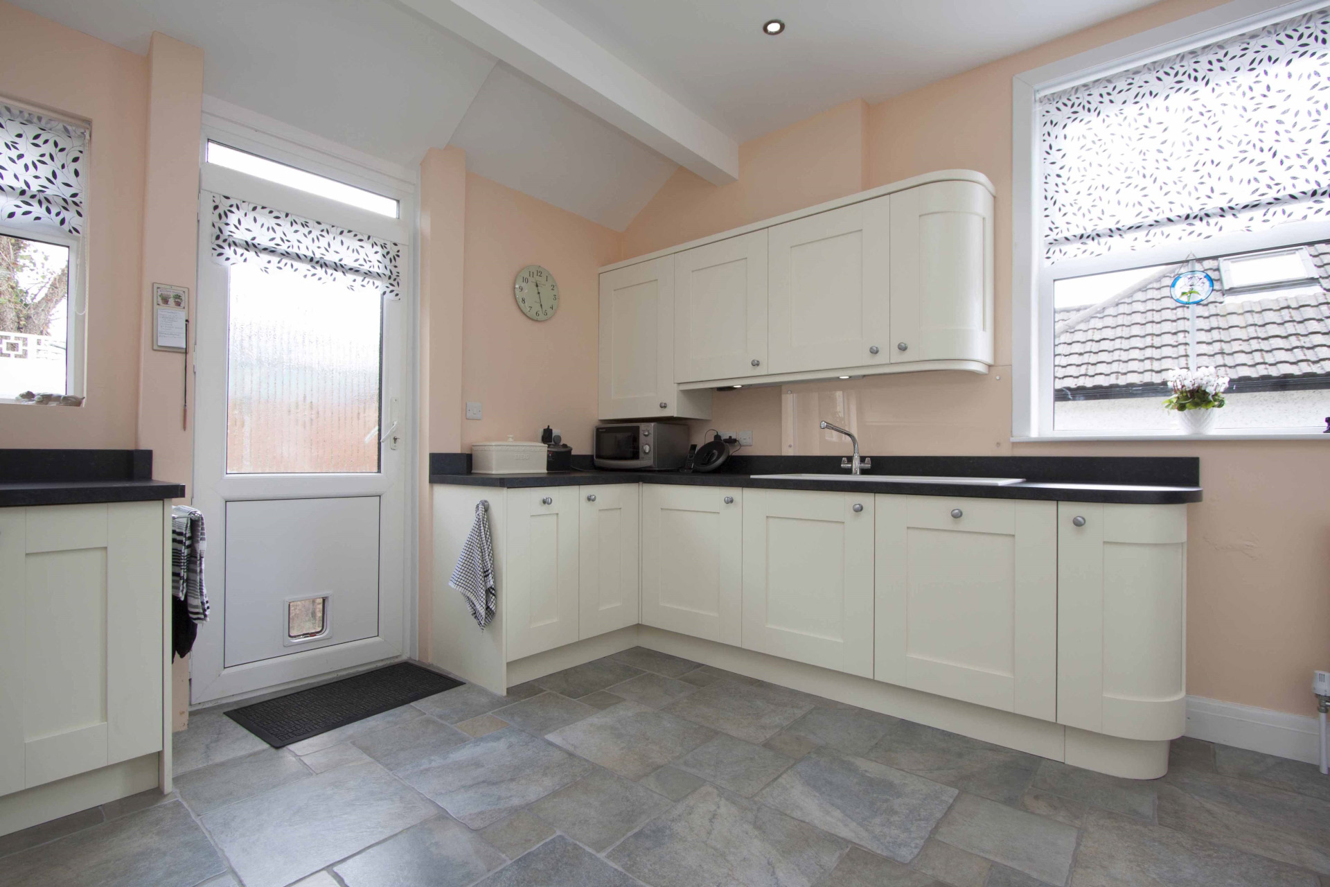 Fairford - Pebble Kitchens - Kitchen ranges for the trade